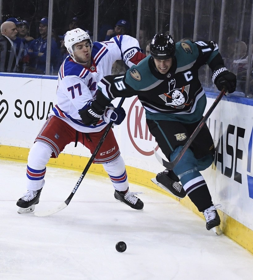 New York Rangers Rally Past Anaheim Ducks on Late Short-Handed Goal