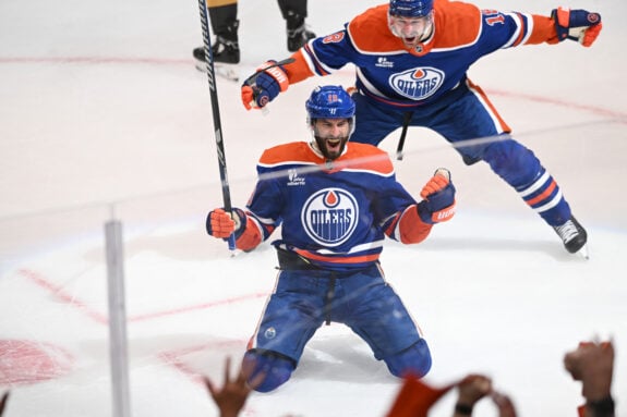 Edmonton Oilers 2025-26 Report Cards: Adam Henrique - The Hockey ...